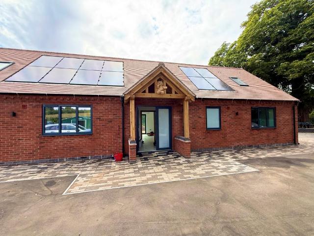 Sandy Lane, Leamington Spa, CV32 2 bed apartment to rent £2,500 pcm £577 pw