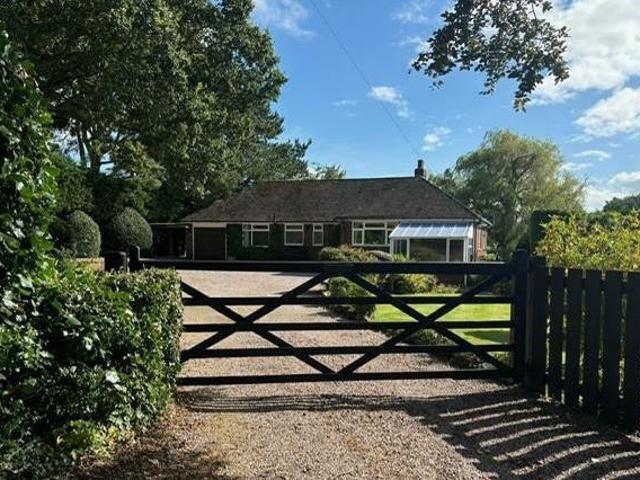 Sandy Lane, Little Neston, 3 Bedroom Detached