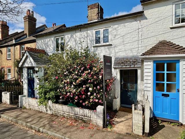 Sandy Lane, Sevenoaks TN13, 2 bed cottage to rent, £1,500 pcm | PrimeLocation