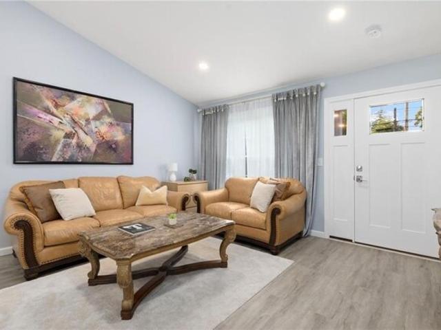 Sandy Ln Unit,warwick, Condo For Sale