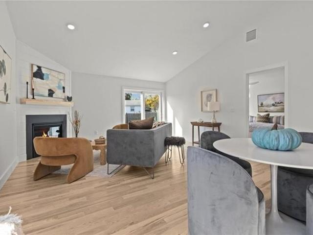 Sandy Ln Unit,warwick, Condo For Sale