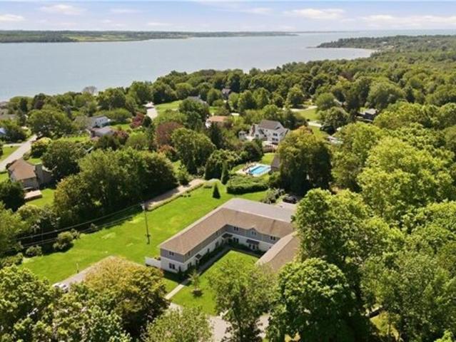 Sandy Point Farm Rd Apt,portsmouth, Home For Sale