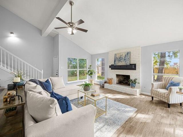 Sandy Shore Ln, Humble, Home For Sale