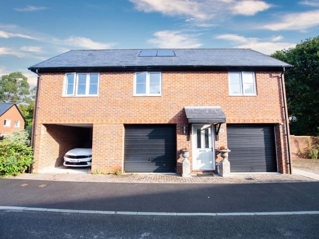 Sandyfields Lane, Colden Common, Winchester SO21, 2 bed end terrace house to rent, £1,400 pcm | PrimeLocation