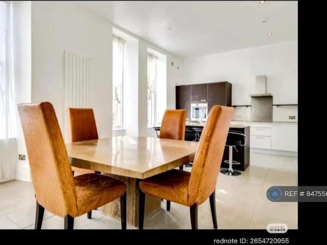 Sandyford Place, Glasgow, G3 3 bed flat to rent £2,300 pcm £531 pw