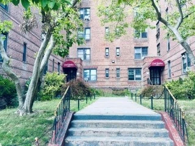 Sanford Ave Unit I, Flushing, Property For Sale