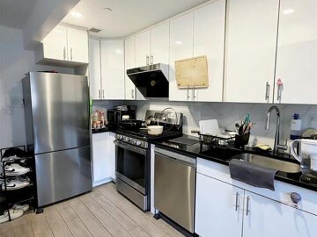 Sanford Ave Unit P, Flushing, Condo For Sale
