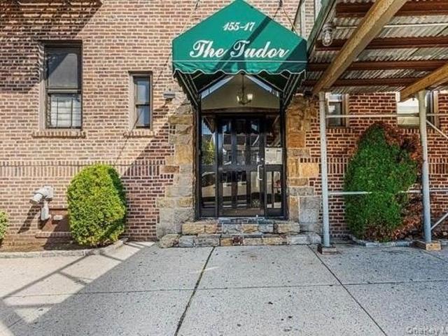 Sanford Ave Apt E, Flushing, Property For Sale