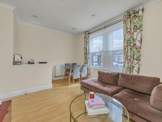 Sangley Road, Catford, London SE6, 1 bed flat to rent, £1,400 pcm | PrimeLocation