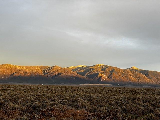 Sangre Cristo Rd, Questa, NM 87556