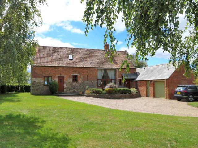 Sanigar Lane, Berkeley, Gloucestershire GL13, 5 bed barn conversion to rent, £3,100 pcm | PrimeLocation