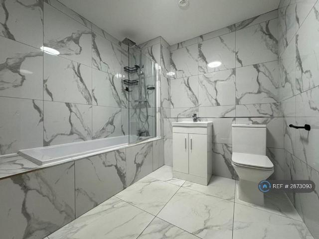 Sankey Street, Liverpool, L1 1 bed flat to rent £1,050 pcm £242 pw