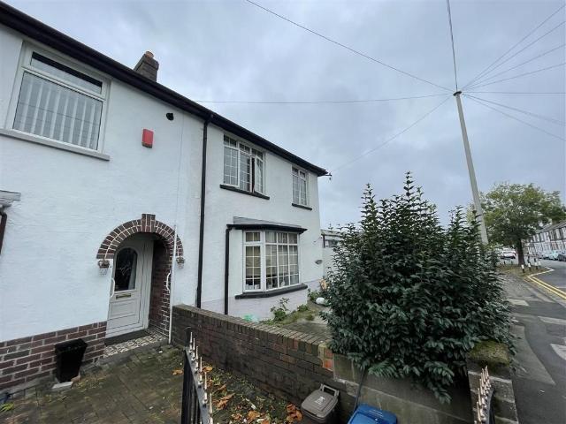 Sanquhar Street, Cardiff CF24, 2 bed flat to rent, £950 pcm | PrimeLocation