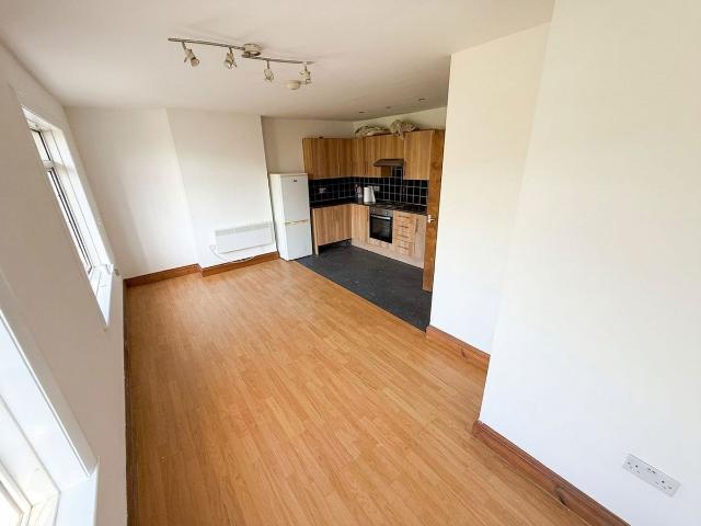 Sanquhar Street, Cardiff CF24, 2 bed flat to rent, £1,100 pcm | PrimeLocation