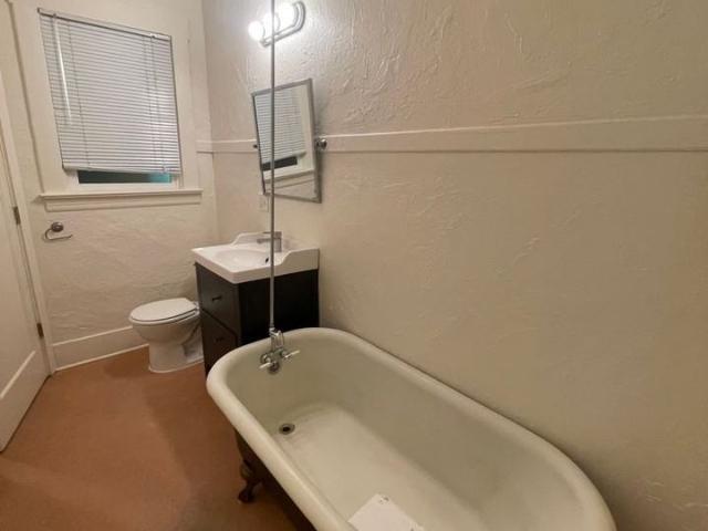 sanraf 2 Bedroom Apartment for Rent at 443 Ne San Rafael St, Portland, OR 97212 Eliot