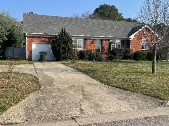 Sans Souci 100 Plaza Dr W