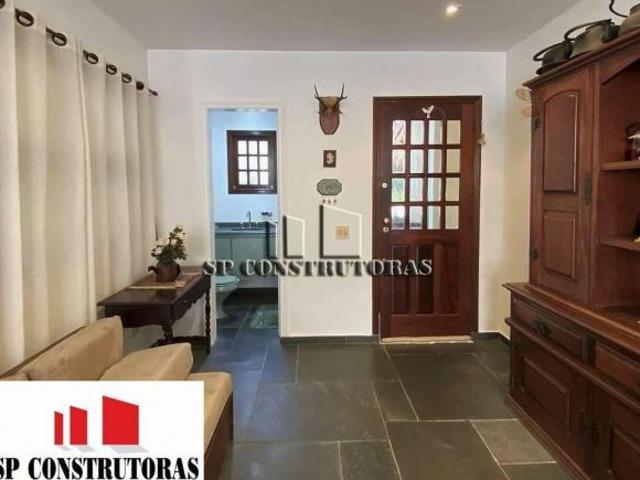 Sao Paulo ll 4 Dormitorios 2 Suites 6 Vagas Casa com Design Rustico!