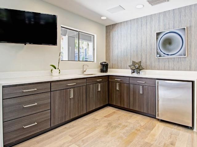 Sabal Club 2 Bedroom Apartment for Rent at 525 Sabal Lake Dr, Wekiwa Springs, FL 32779 Medith Manor Nob Hill