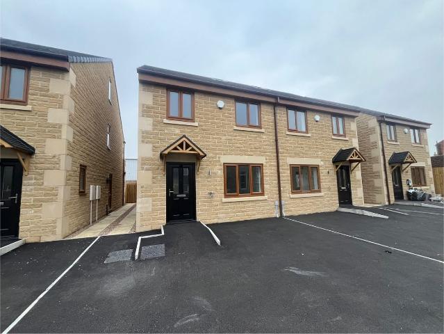 Sackville Street, Ravensthorpe, Dewsbury WF13, 4 bed semi detached house to rent, £1,300 pcm | PrimeLocation