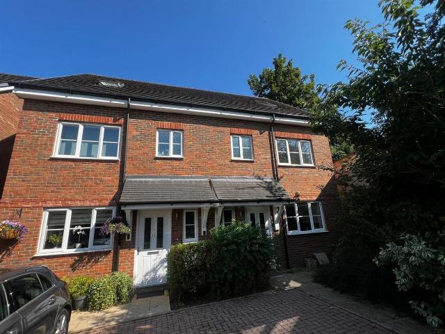 Sackville Road, Luton LU1, 4 bed semi detached house to rent, £2,100 pcm | PrimeLocation