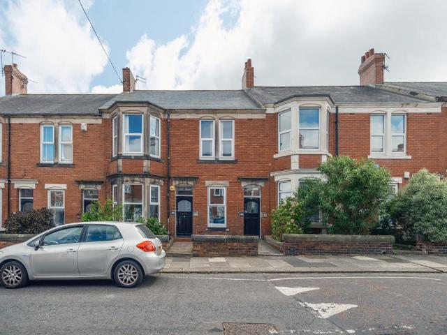 Sackville Road, Newcastle Upon Tyne NE6 4 bed flat to rent £2,167 pcm £500 pw