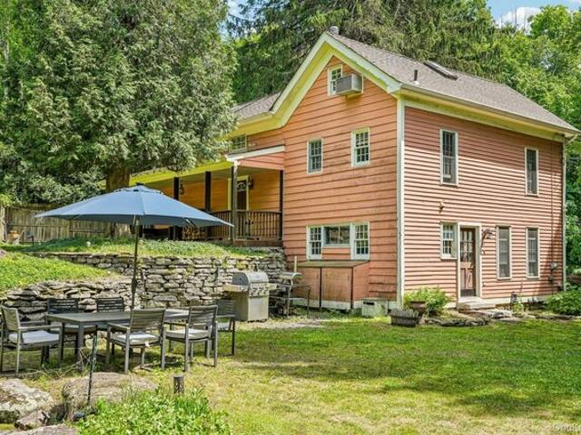 Saddle River Rd, Airmont, Home For Sale