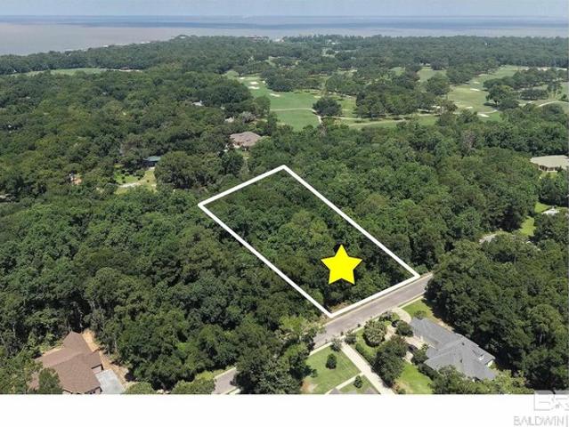 Saddle Wood Ln, Fairhope, AL 36532