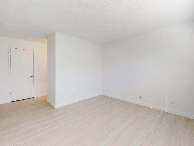 Saddleback Ranch Apartments 3 Bedroom Apartment for Rent at 23151 Los Alisos Blvd, Mission Viejo, CA 92691