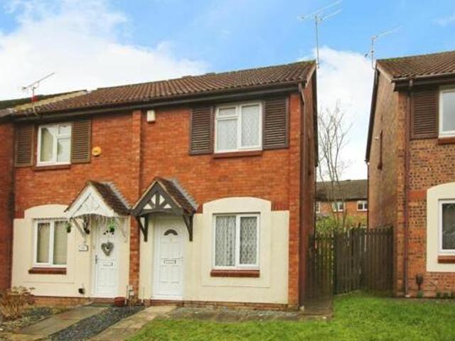 Saddleback Road, Shaw, 2 Bedroom End