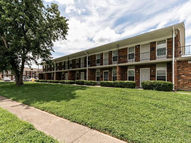 Saddlebrook4800 McQuery WO 1 Bedroom Apartment for Rent at 4800 Saddlebrook Ln, Louisville, KY 40216 St. Dennis