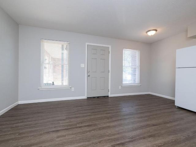 Saddlebrook4806 McQuery WO 1 Bedroom Apartment for Rent at 4806 Saddlebrook Ln, Louisville, KY 40216 St. Dennis