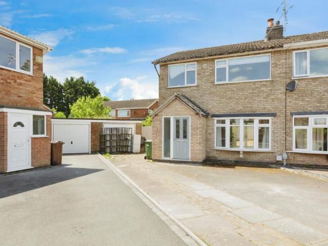 Saddlers Close, Leicester LE7, 3 bed semi detached house to rent, £1,500 pcm | PrimeLocation