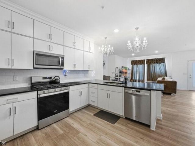 Sadie Cir Apt,union Twp, Condo For Sale