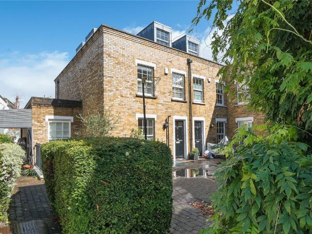 Sadlers Gate Mews, Commondale, Putney SW15, 4 bed semi detached house to rent, £6,500 pcm | PrimeLocation