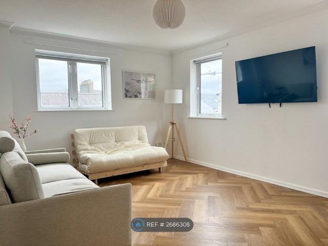 Saerlys, Bangor LL57, 2 bed flat to rent, £1,495 pcm | PrimeLocation