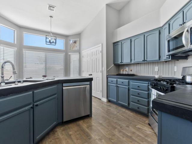 Safe, Stylish & Fully Renovated Room in Modern Hom