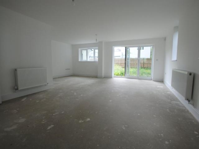 Safety Bay Close, Kent, London