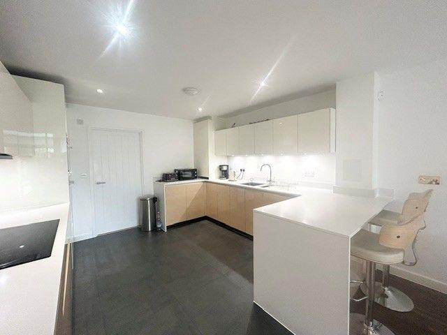 Safflower Lane, Romford RM3, 3 bed property to rent, £2,500 pcm | PrimeLocation
