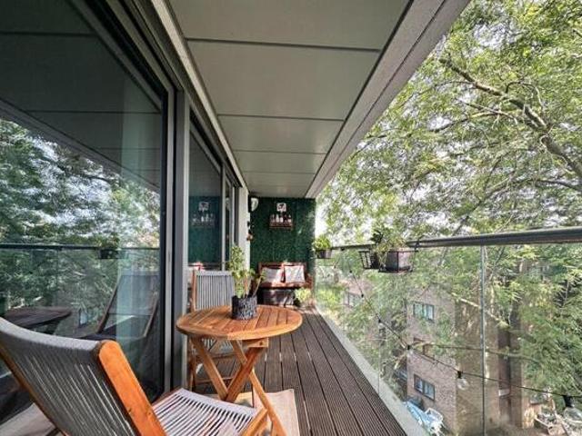 Saffron Central Square, Croydon, 2 Bedroom Apartment