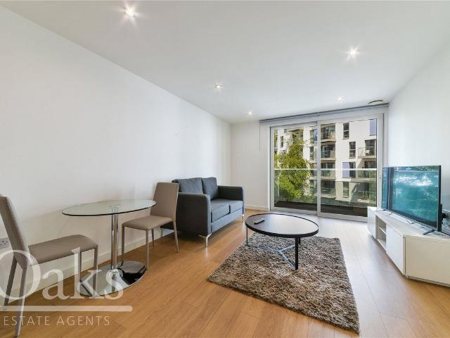 Saffron Central Square, Croydon CR0, 1 bed flat to rent, £1,450 pcm | PrimeLocation