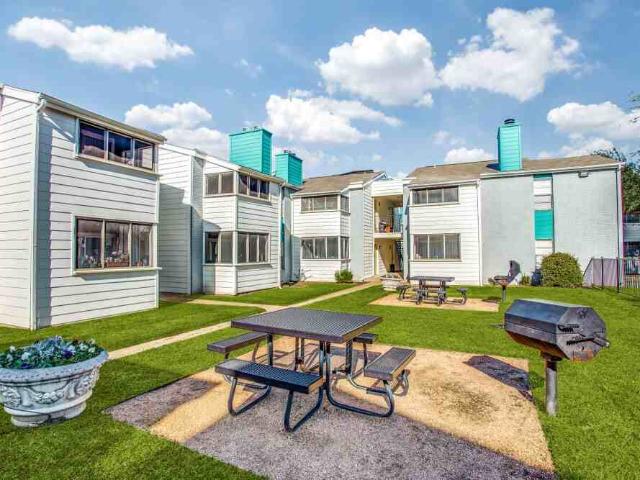 Sagamore Apartment 2 Bedroom Apartment for Rent at 5644 Riverwalk Dr, Benbrook, TX 76109 Country Day Meadows