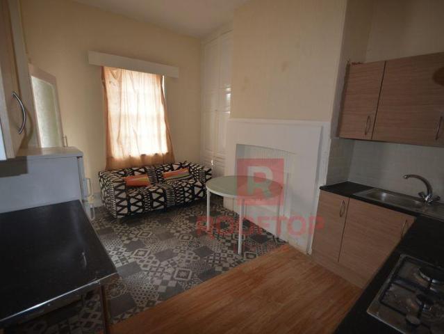 Sagar Place, Leeds LS6 2 bed house to rent £1,213 pcm £280 pw