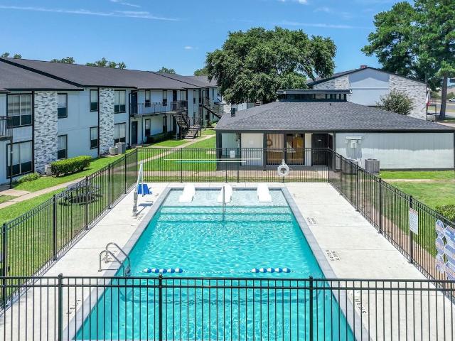 Sagewood Villas 1 Bedroom Apartment for Rent at 300 S John Redditt Dr, Lufkin, TX 75904