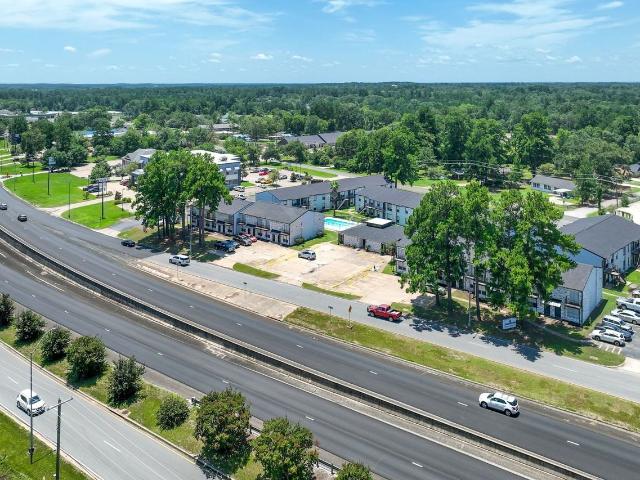 Sagewood Villas Studio Apartment for Rent at 300 S John Redditt Dr, Lufkin, TX 75904