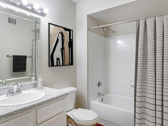 Sagewood at Westchase 2 Bedroom Apartment for Rent at 11355 Richmond Ave, Houston, TX 77082 Westchase