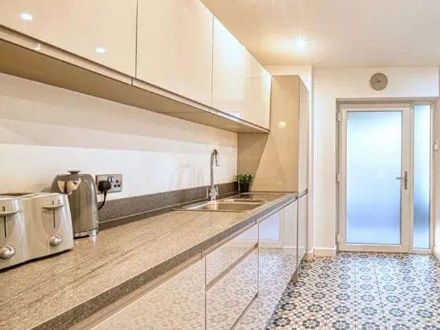 Sagor Balti, Palatine Road, Wythenshawe, M22 4HH, United Kingdom | 2 bed apartment for rent #118054297 | Rentberry