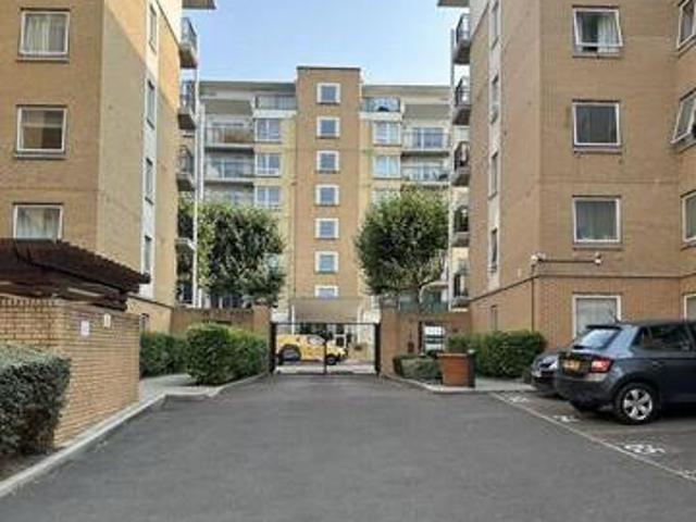 Sail Court, London, 2 Bedroom Flat