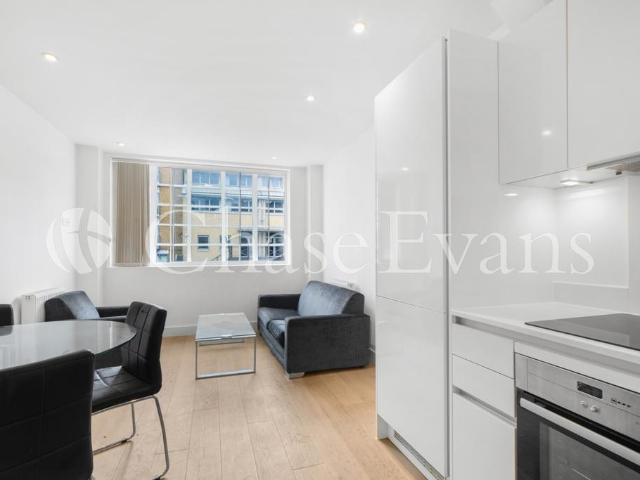 Sail Loft Court, 10 Clyde Square. 1 bed flat to rent £1,842 pcm £425 pw