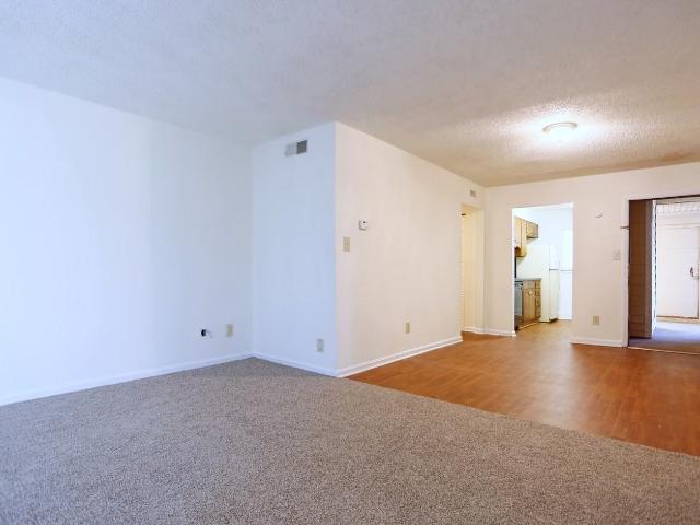 Sailboat Bay 2 Bedroom Apartment for Rent at 5417 Albemarle Road, Charlotte, NC 28212 Sheffield Park