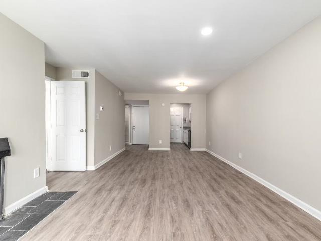 Sailboat Bay 2 Bedroom Apartment for Rent at 5417 Albemarle Road, Charlotte, NC 28212 Sheffield Park